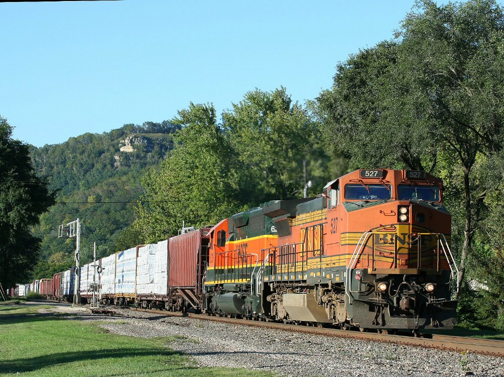 BNSF 527